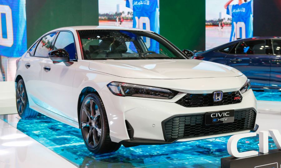 Honda Civic 2025: Giá lăn bánh, Thông tin Xe & Ưu đãi tháng 1/2026